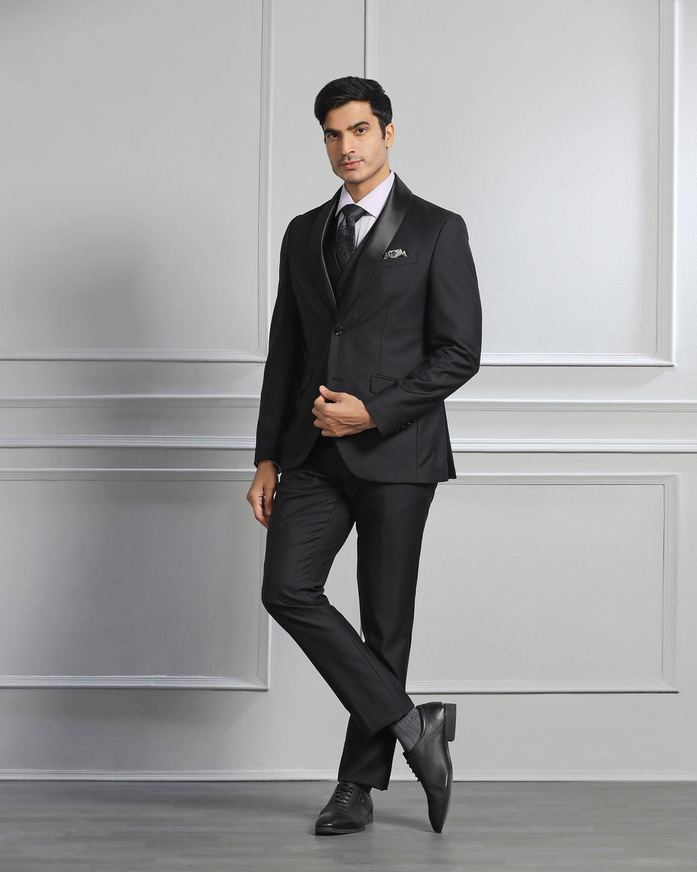 Buy Luxe 3 Piece Suit In Black Online from Blackberrys