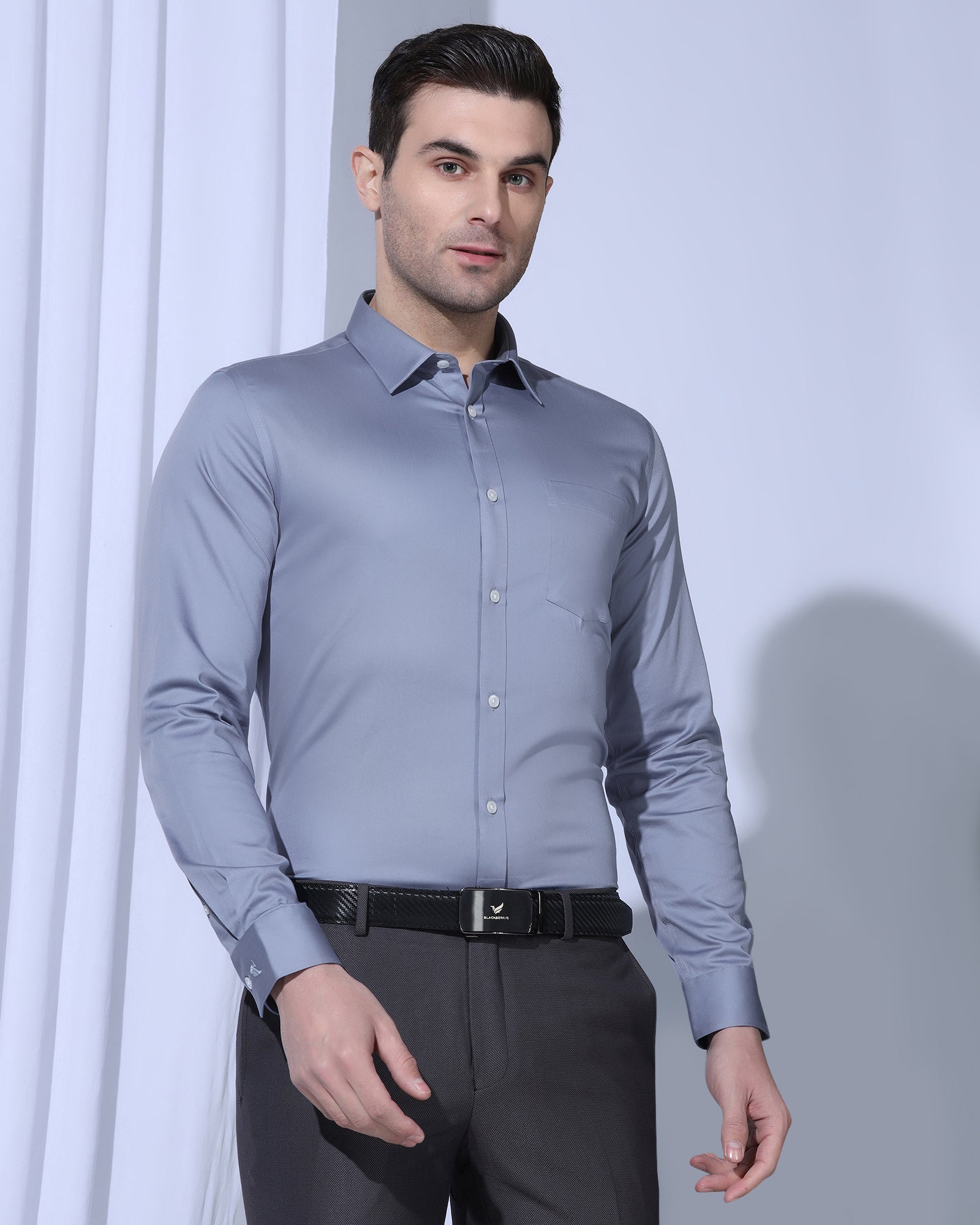 Buy George UnWrinkle Blue Solid Shirt Online India