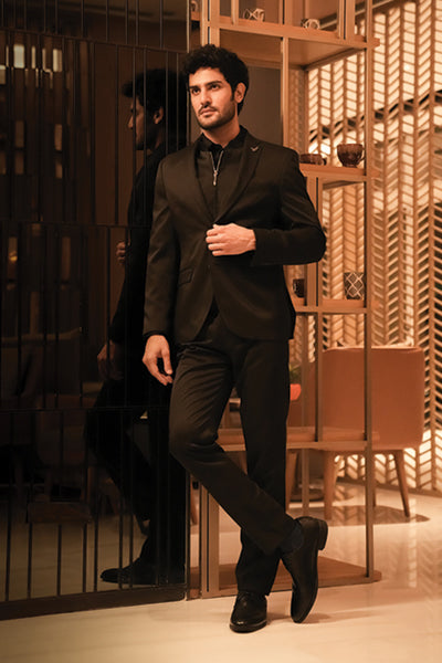 Buy Premium formal & Wedding suits for men Online - Blackberrys