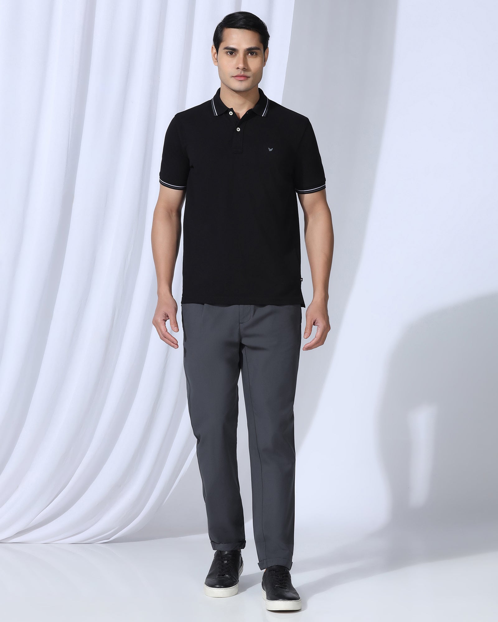 Sneaker Fit Casual Charcoal Solid Khakis - Ario